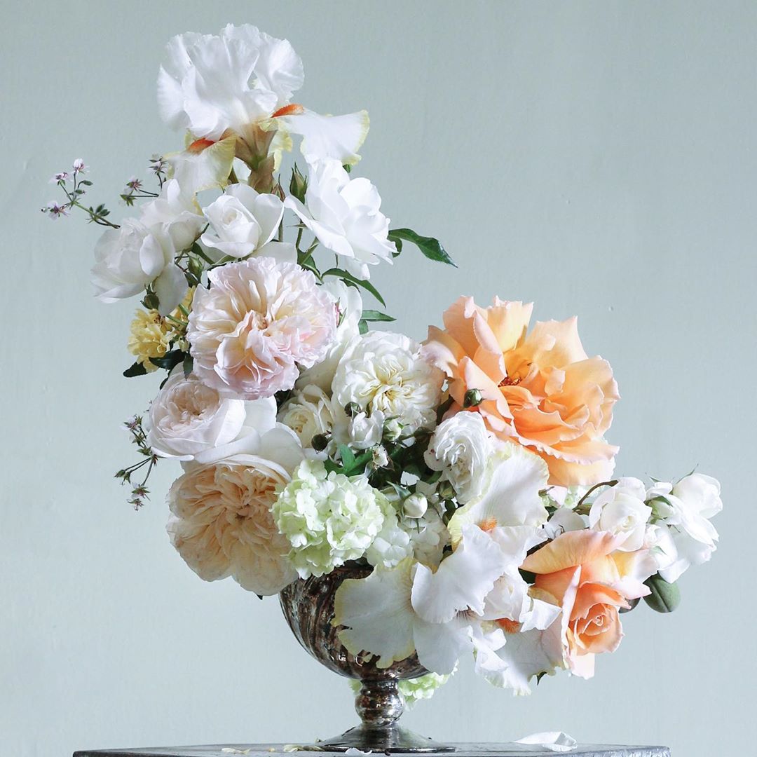 Tips Mudah Menata Bunga Mempercantik Dekor Rumah Modern