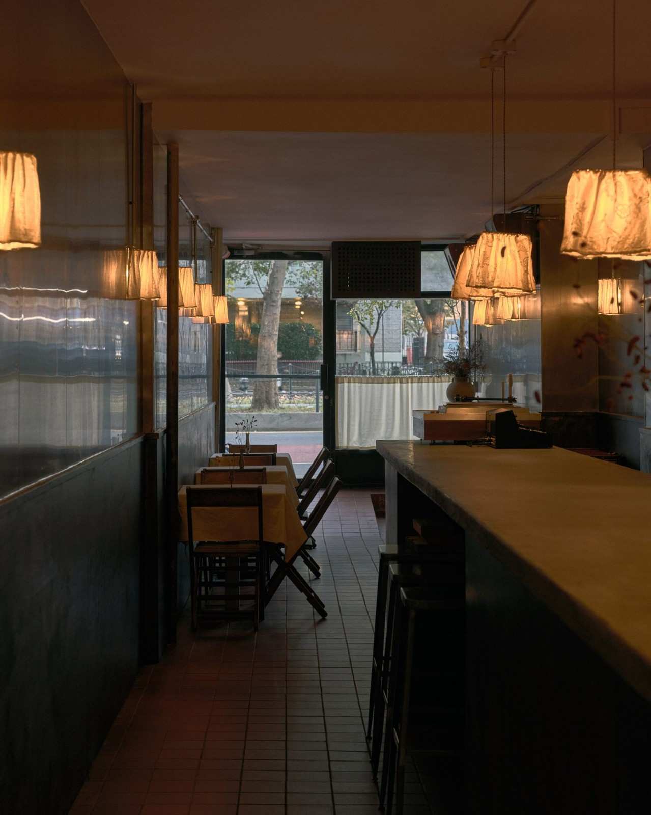 Listening Bar Hadir di Dalam Butik Colbo New York