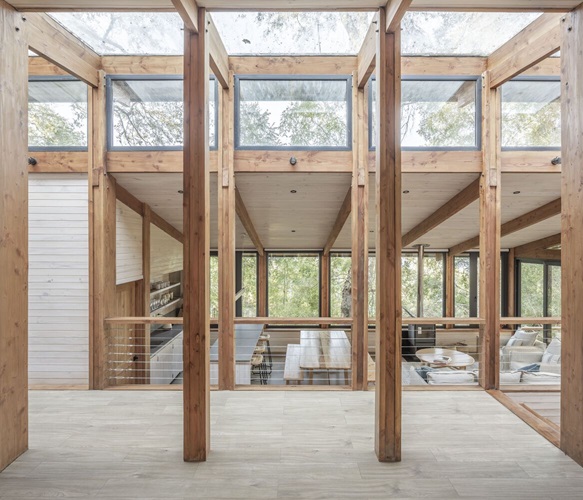 7 Inspirasi Rumah Kayu Minimalis, Sederhana yang Menawan!